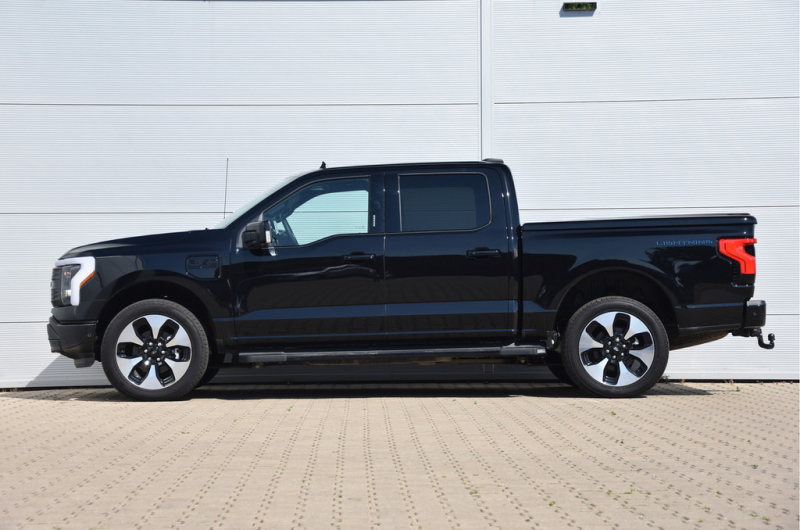 Ford F-150 Lightning | Platinum | Extended Range